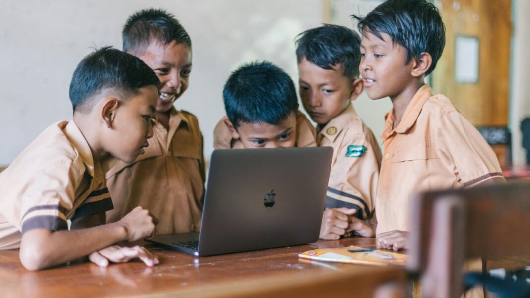 iPad Pro vs. MacBook Air for Students: The Ultimate 2026 Buying Guide